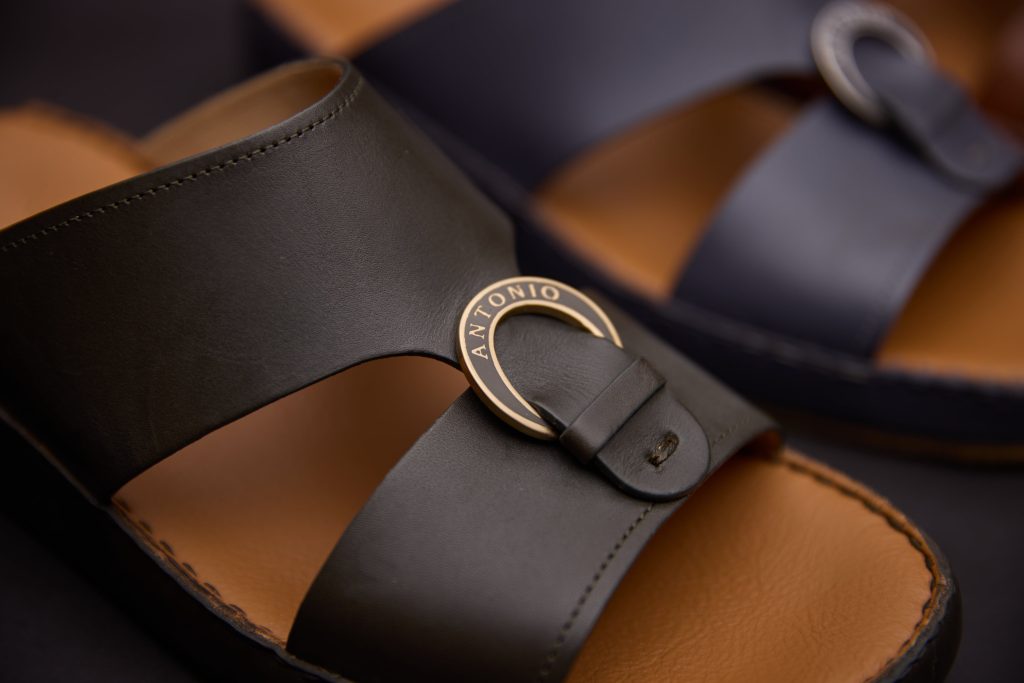Do’s and Don’ts When Buying Arabic Sandals Dubai