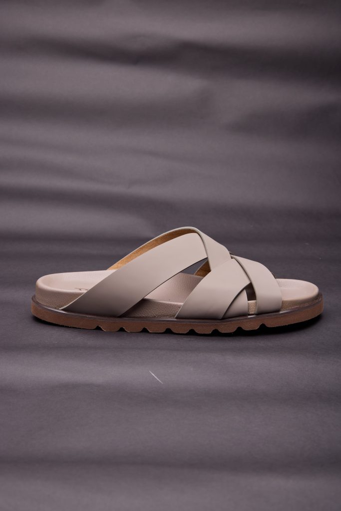 Why Arabic Leather Sandals Are More Than Just Footwear